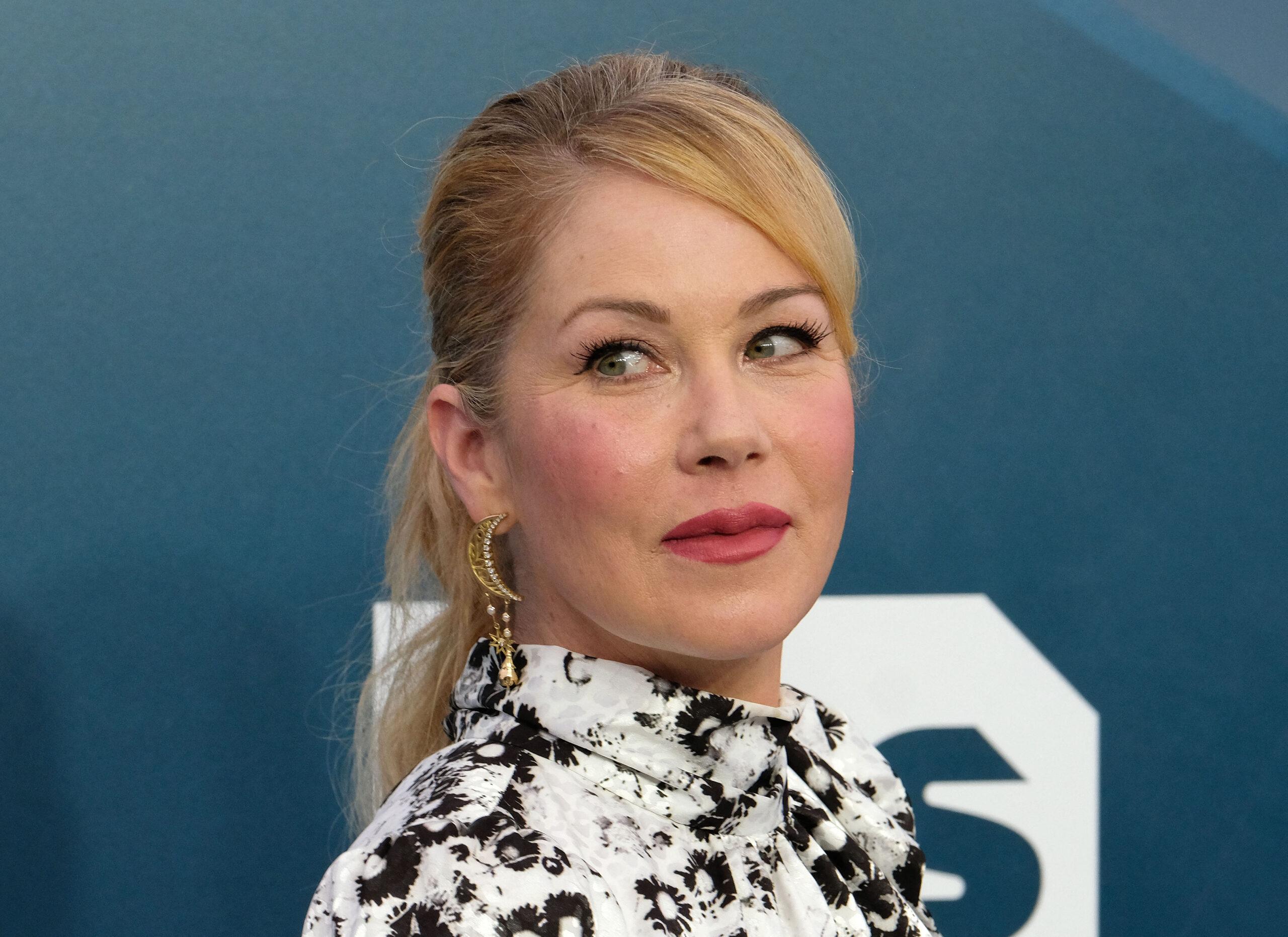 Christina Applegate Suffers Another Medical Crisis That Left Her ...