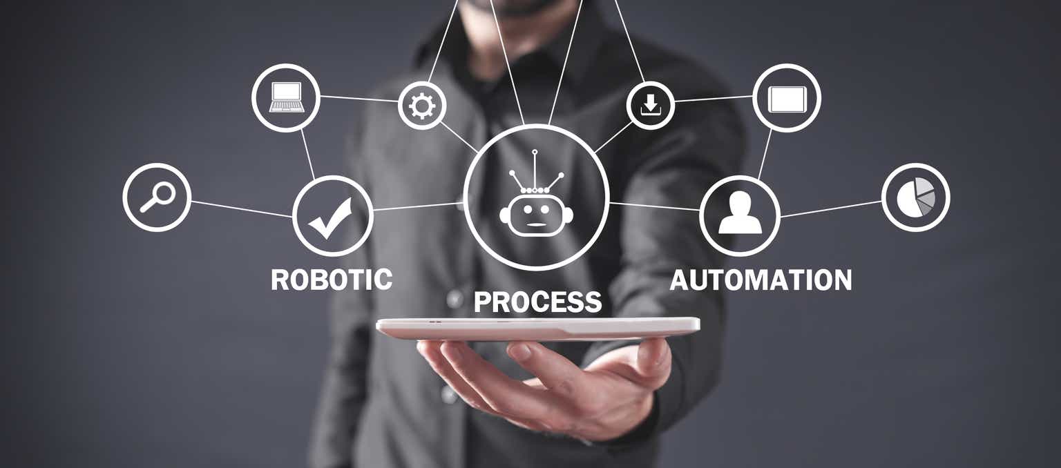 UiPath dips after mixed Q1 results