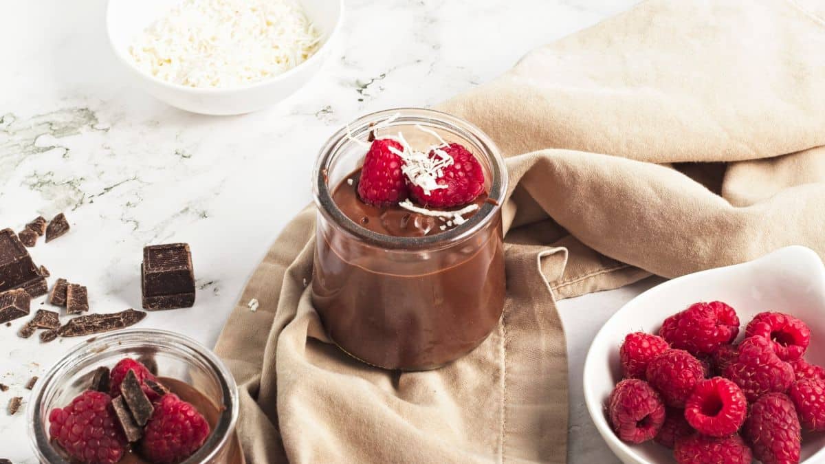 10 healthy snacks that boost your mood and metabolism