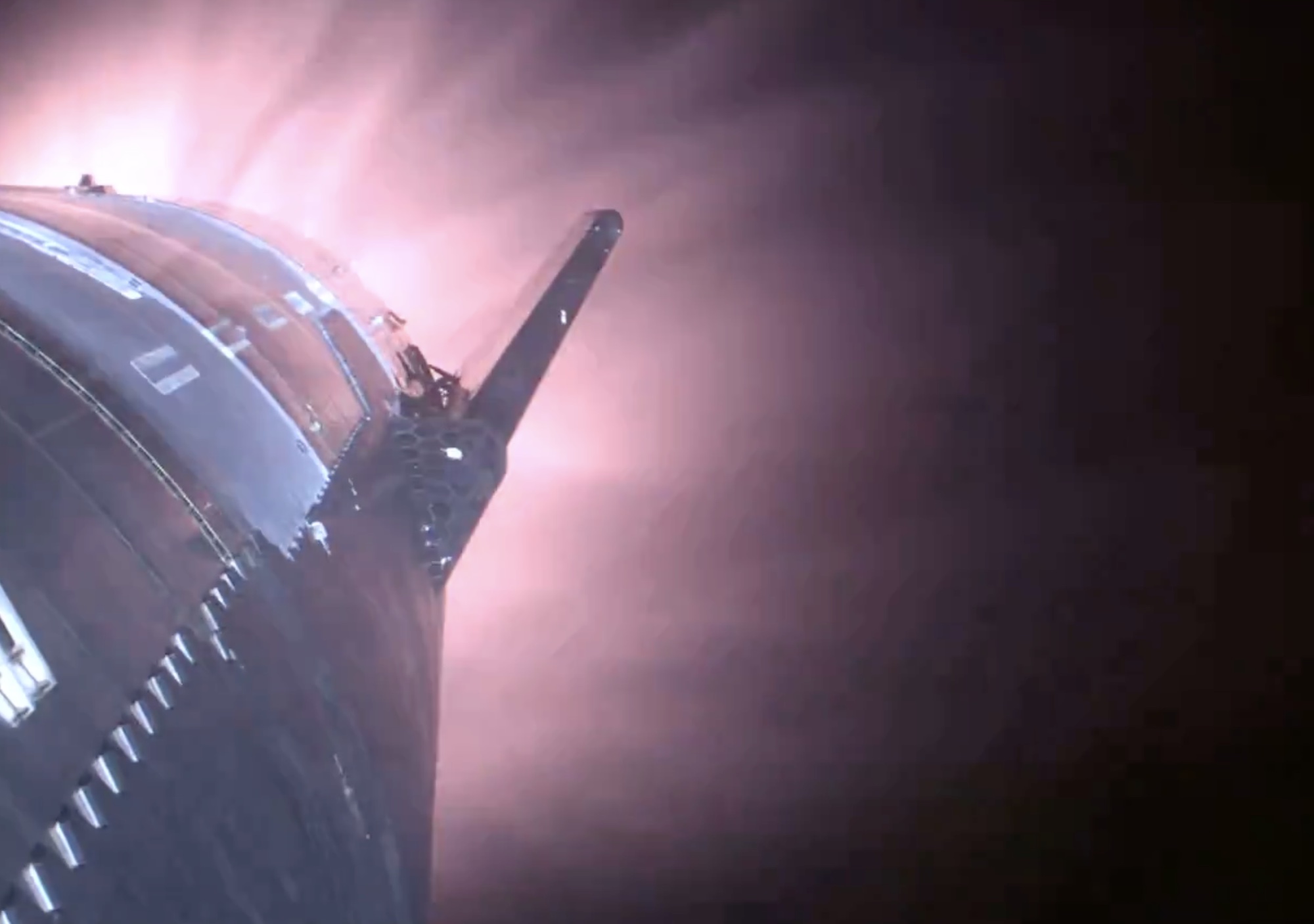 SpaceX’s Starship explosion caused flights to change course