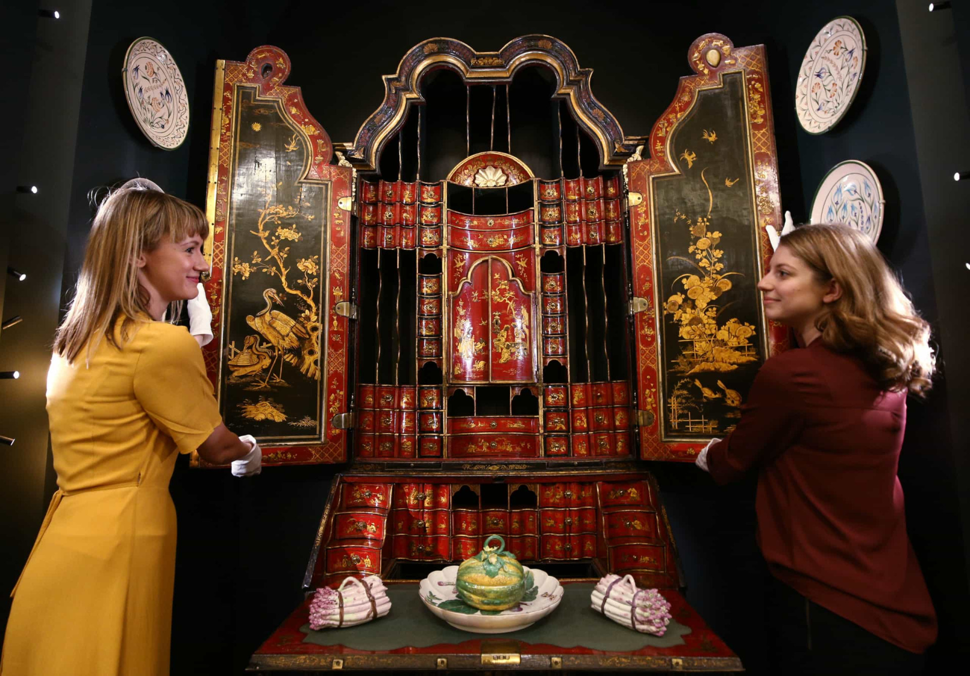 Royal treasures: Discover the largest private art collection in the world