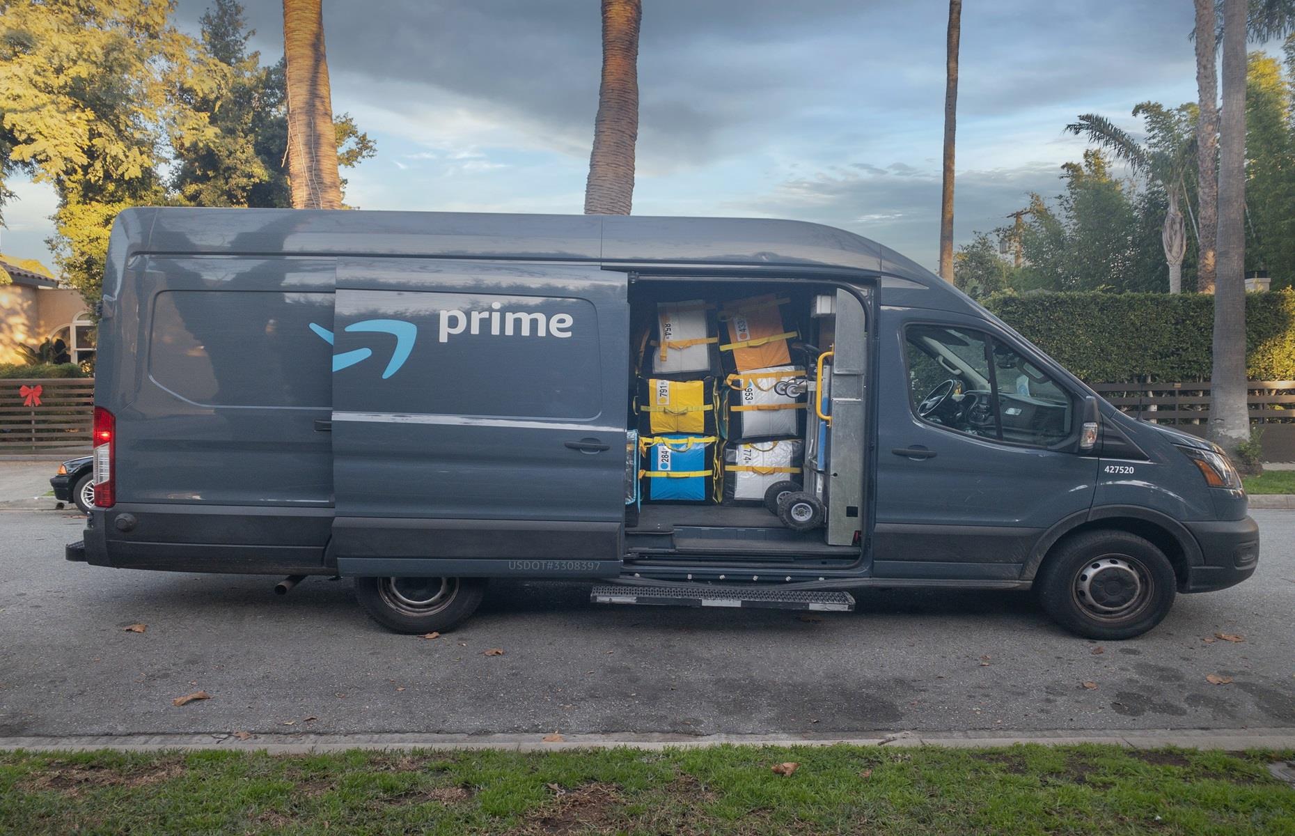 8 vans, buses and trains people actually live in