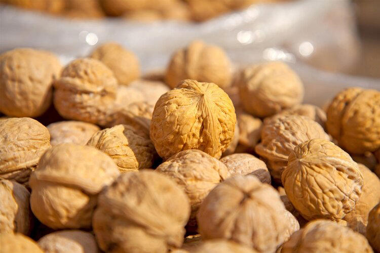 牛奶中全是防腐剂，有毒还致癌？真正要少喝的是这3种“假牛奶”