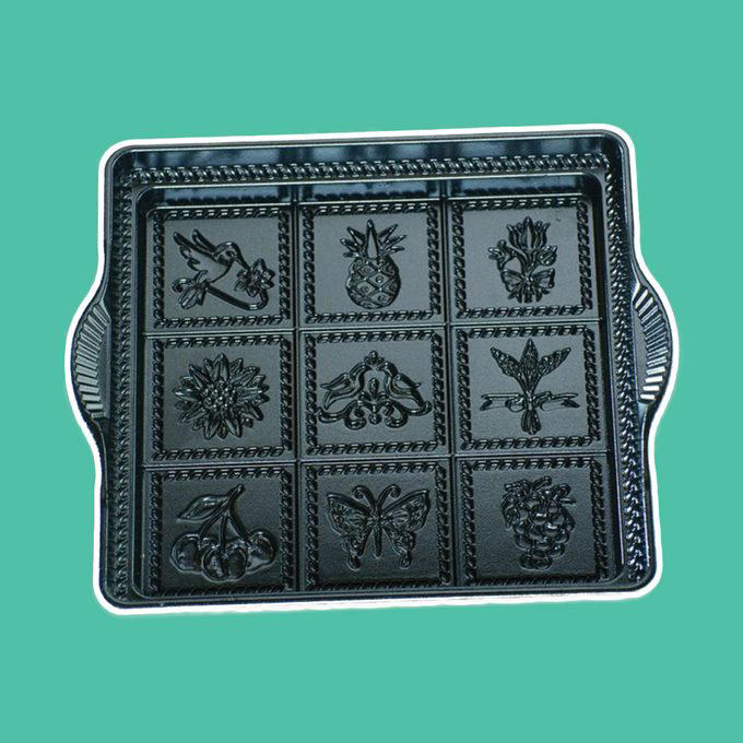 5 Pieces of Vintage-Style Bakeware That’ll Really Take You Back