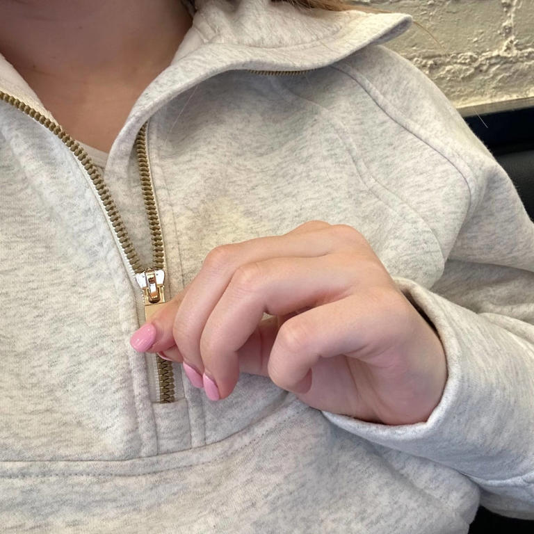 This fleece pullover is the perfect swap for a bulky hoodie — and it's ...