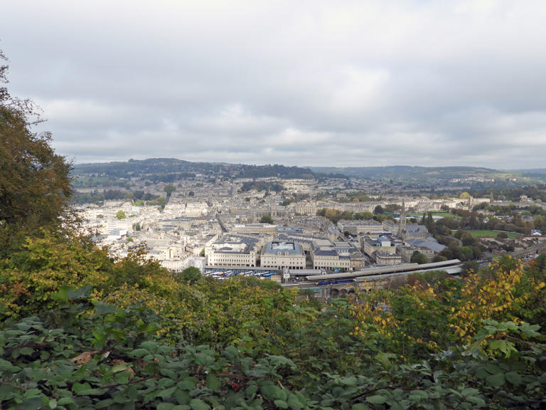 You HAVE to see this! The Nikon Coolpix P1100's 24-3000mm zoom range is ...