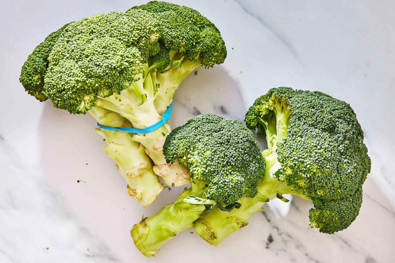 How To Wash Broccoli 3 Simple Ways