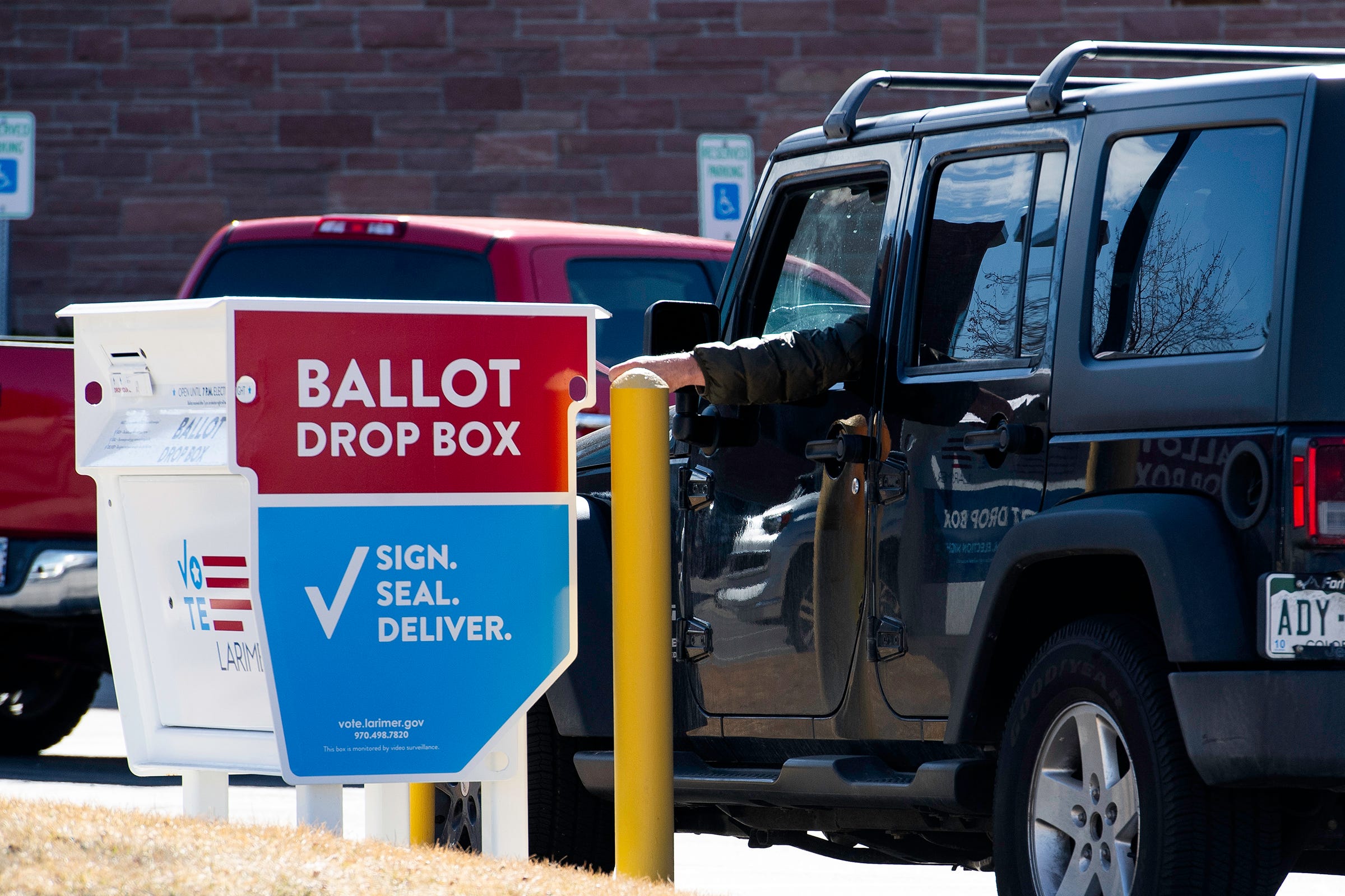 Here's a rundown of ballot drop boxes, polling centers in Fort Collins ...