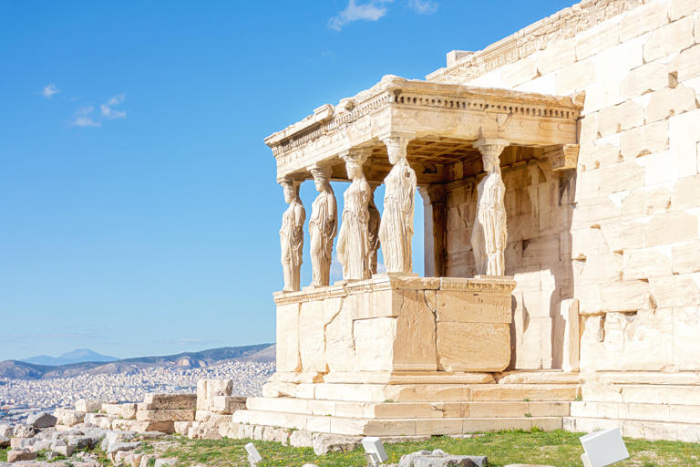 Planning Your Trip To Athens, Greece: 14 Must-See Locations