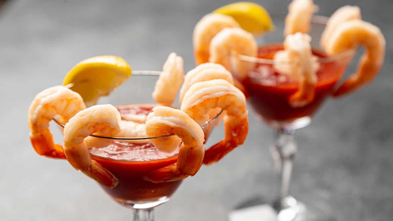 Trying to eat light at Christmas? These foods make it easy without ...