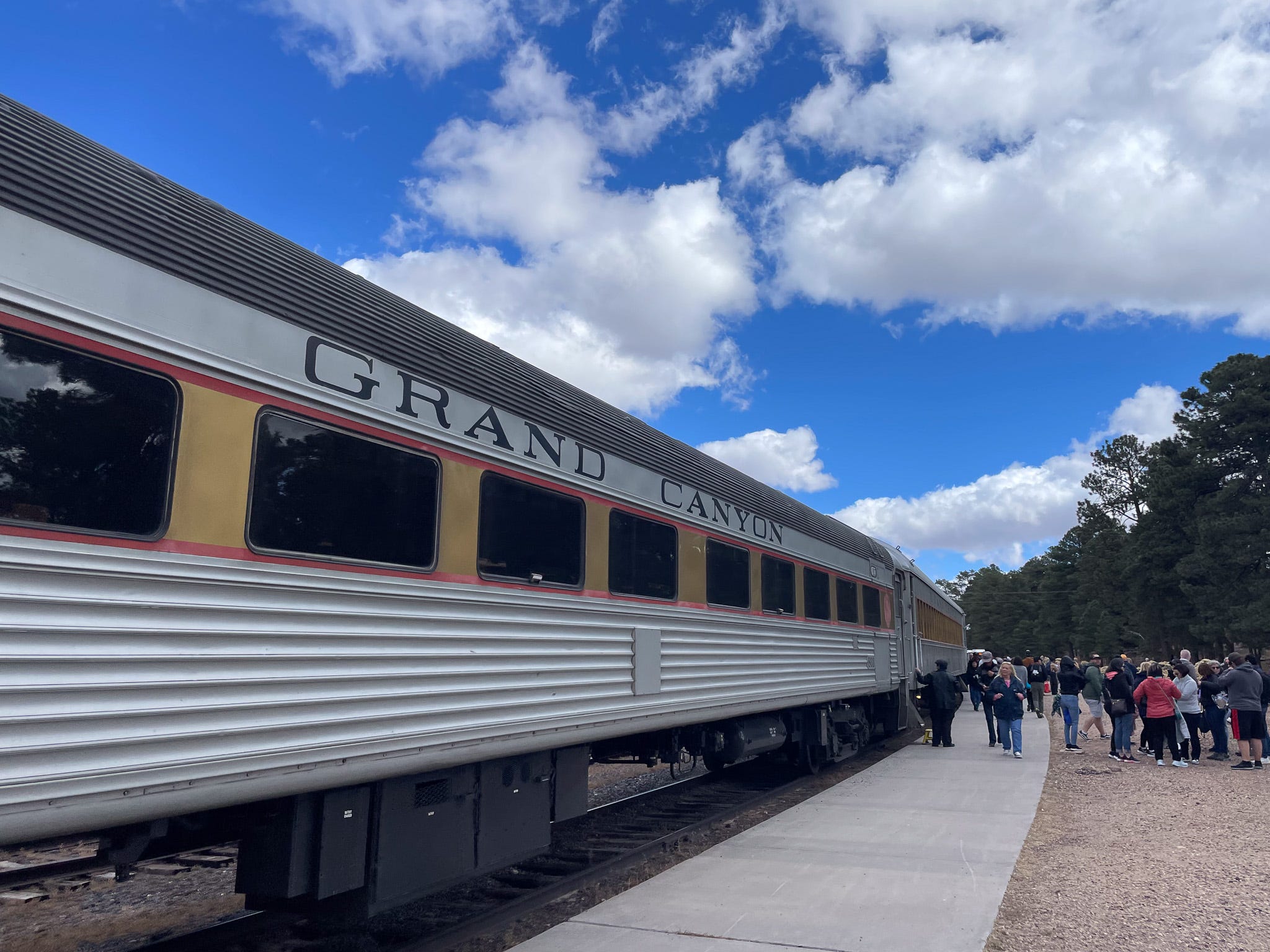I ditched my car and hopped on a train to the Grand Canyon. Getting ...