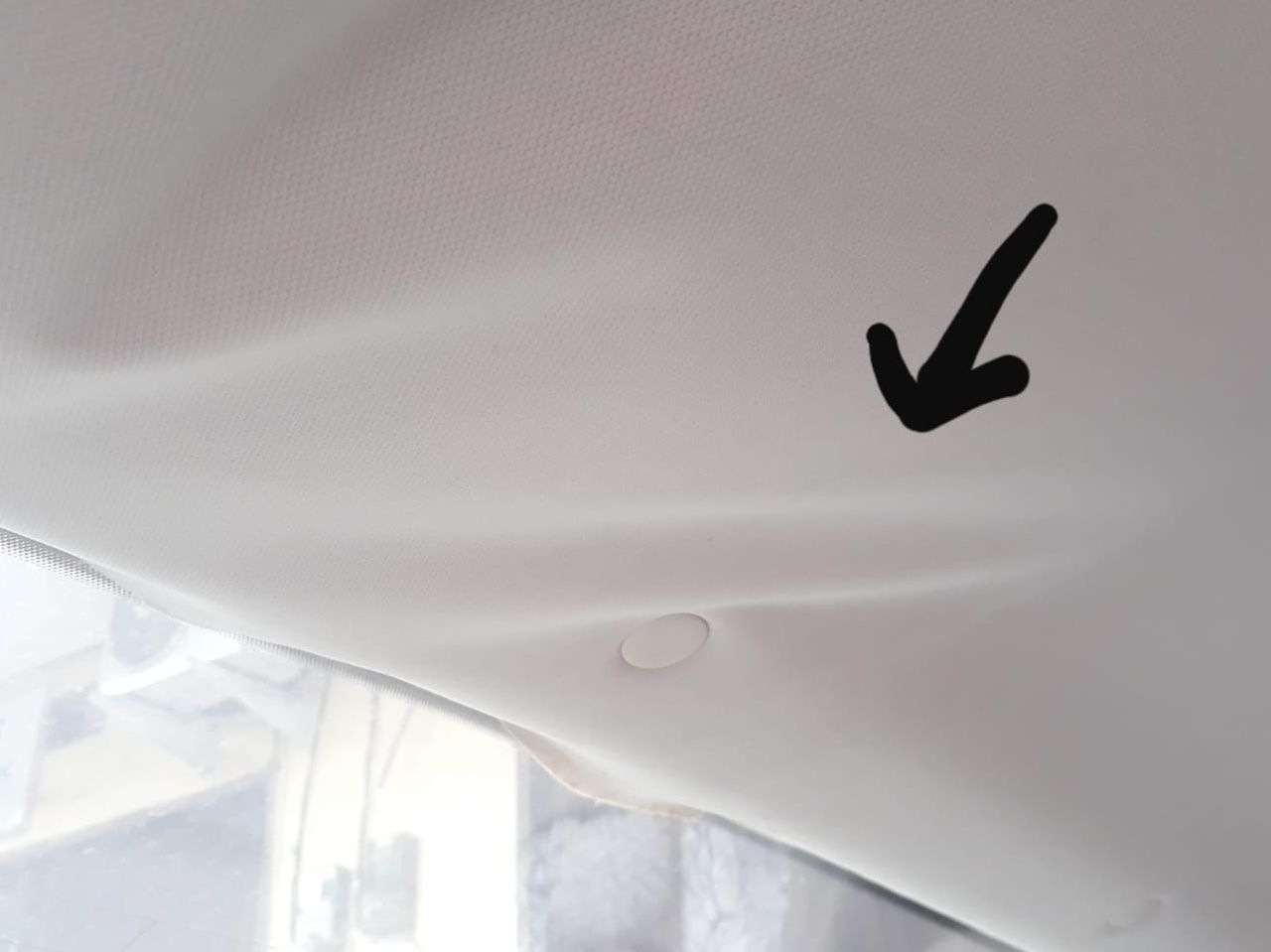 Begini Cara Menghilangkan Bau Rokok Yang Menempel di Interior Mobil