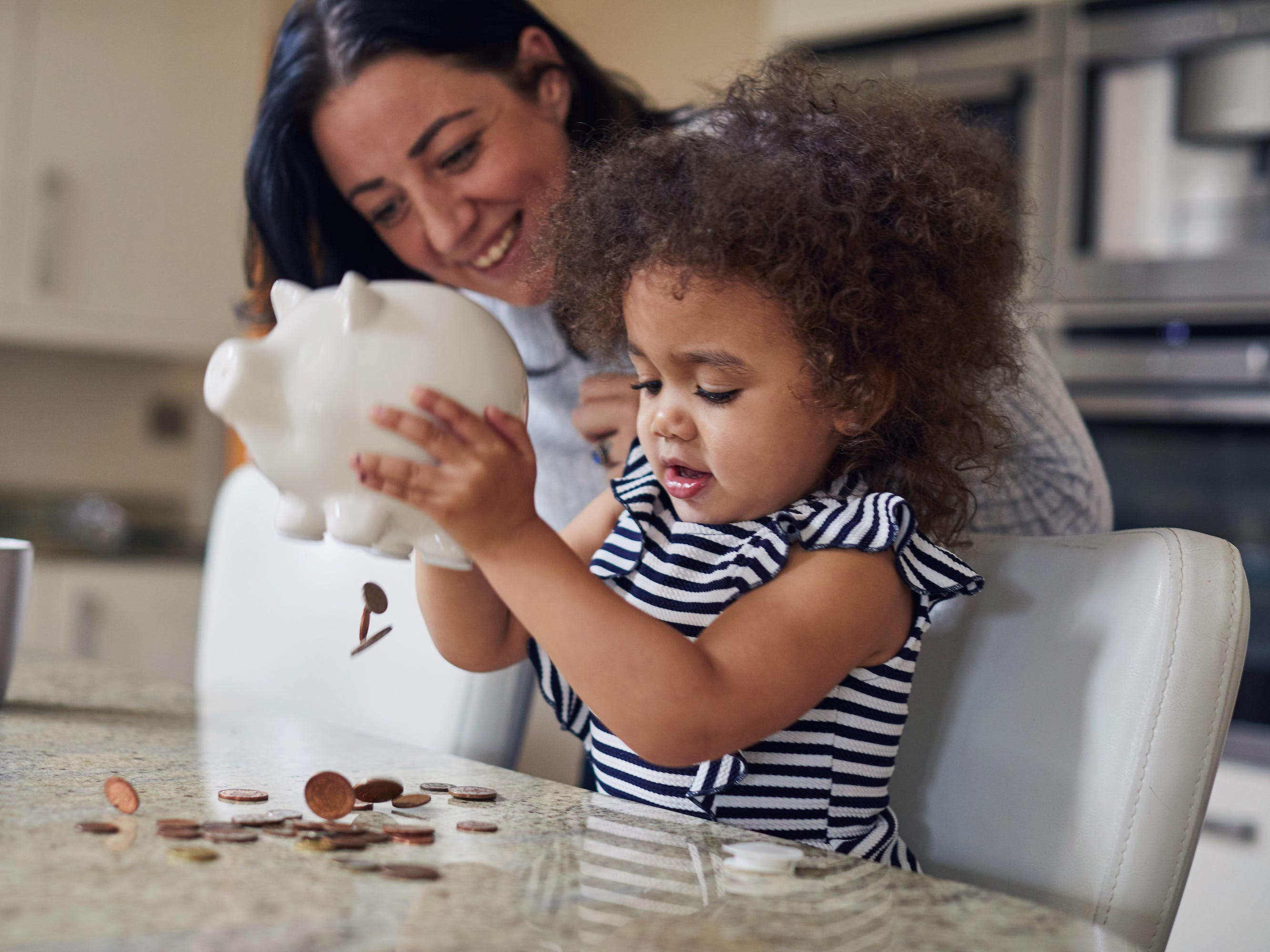 CD, Checking, and Savings Rates Today: Maximize Your Returns