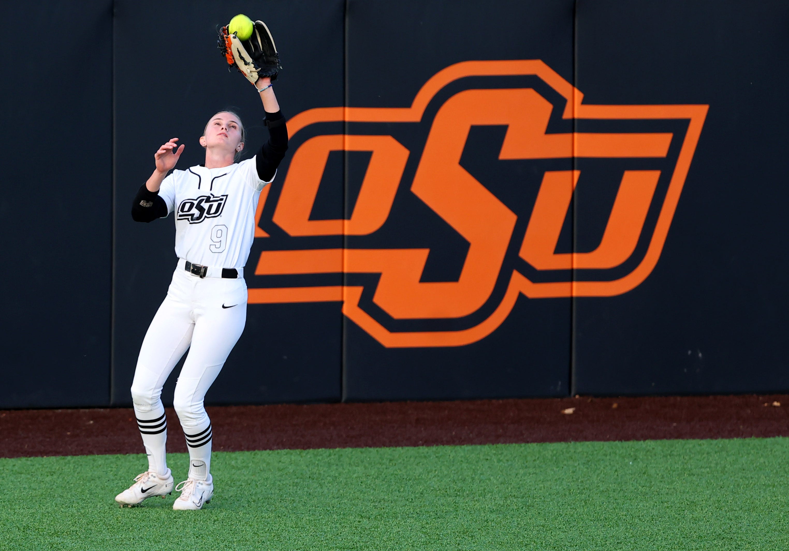 What channel is Oklahoma State softball on today? Time, TV for OSU vs ...