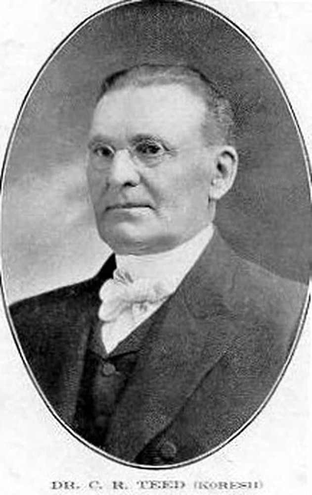 Tout savoir sur l'étrange théorie de la Terre creuse