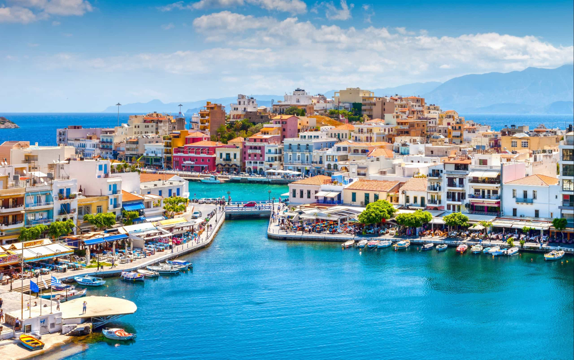 Explore the most charming towns and villages in Greece