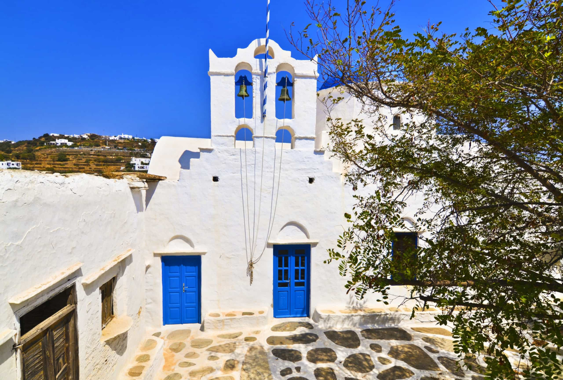 Explore the most charming towns and villages in Greece