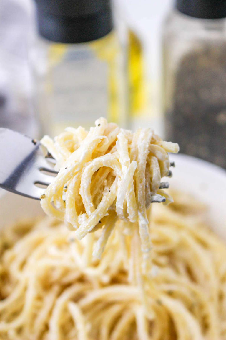 Easy creamy cream cheese pasta recipe