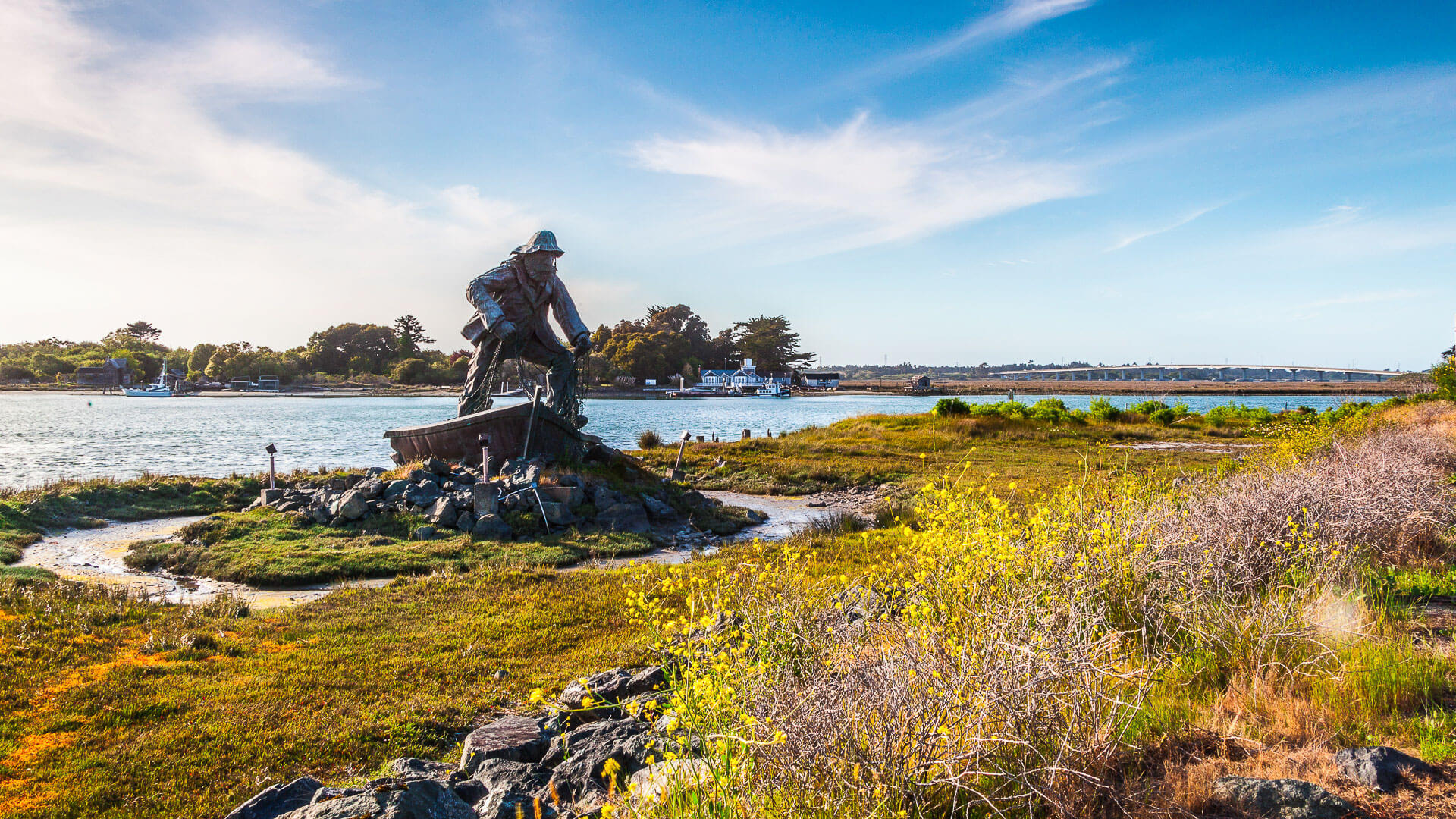 50 Waterfront Cities Where Homes Are a Total Steal
