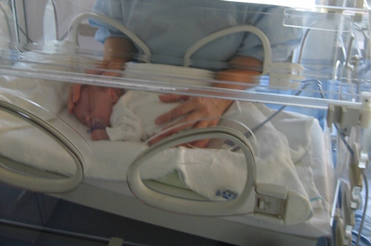 Preemies receive sucrose for pain relief—new research shows it doesn't ...