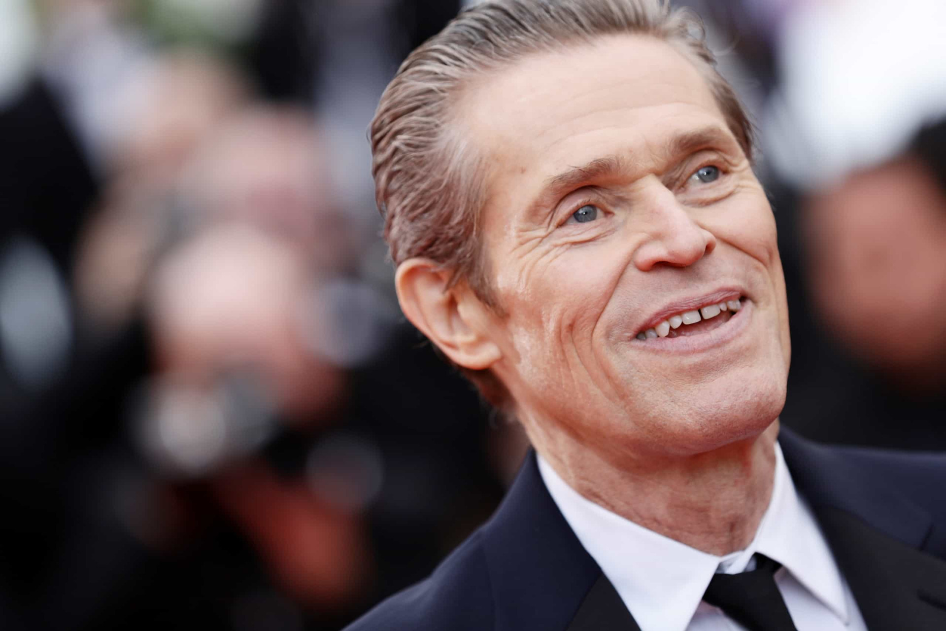 Actors who started as extras