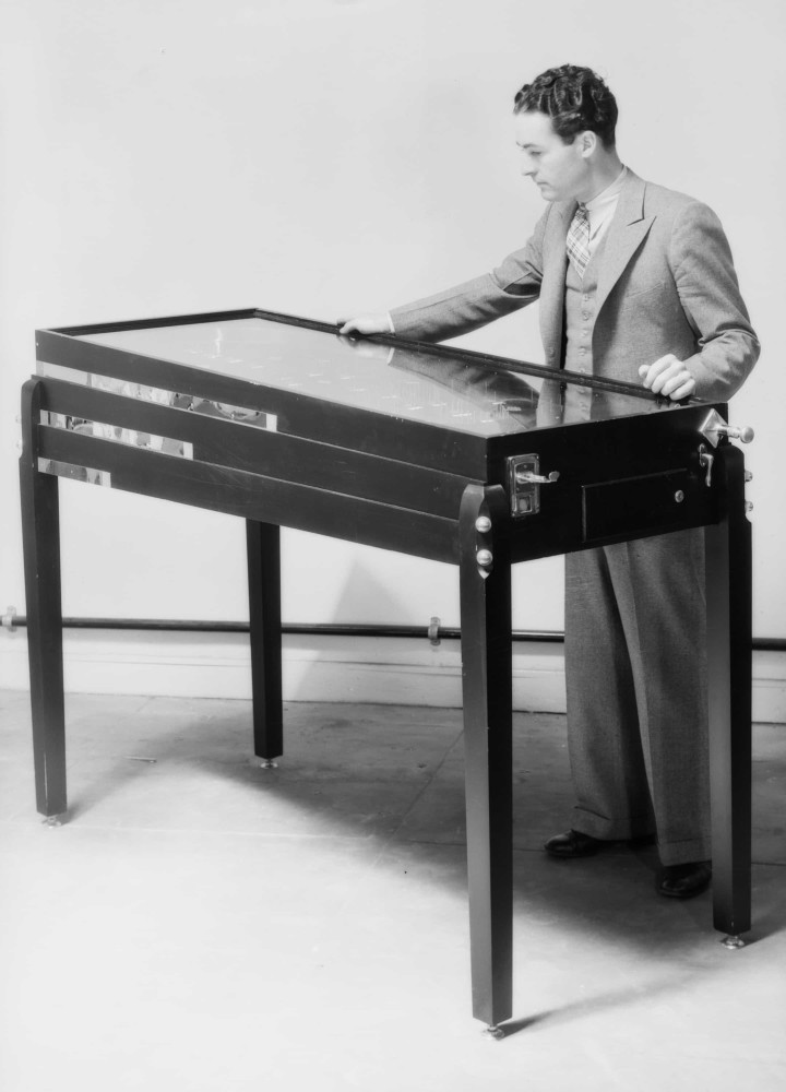 The pinball and its place in popular culture