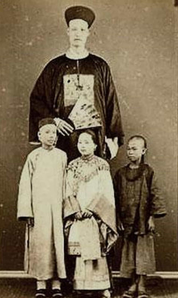 The stories of the tallest humans in history