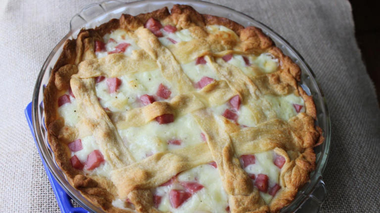 The Entire Kitchen Crew Gobbled This Ham And Cheese Pie Up In No Time