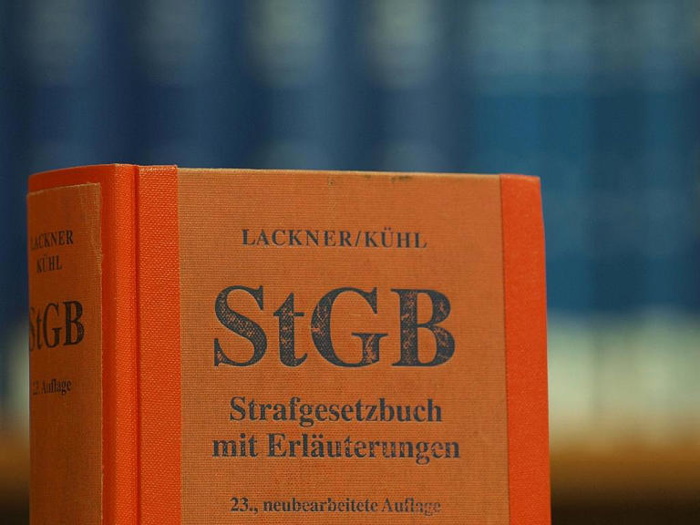 SPD und Grüne drängen auf Teil-Entkriminalisierung von Abtreibungen