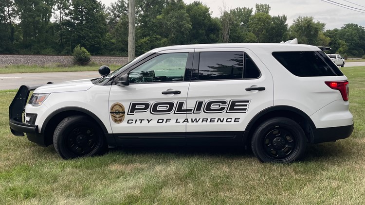 Lawrence PD officer hospitalized after DUI suspect crashes into police ...