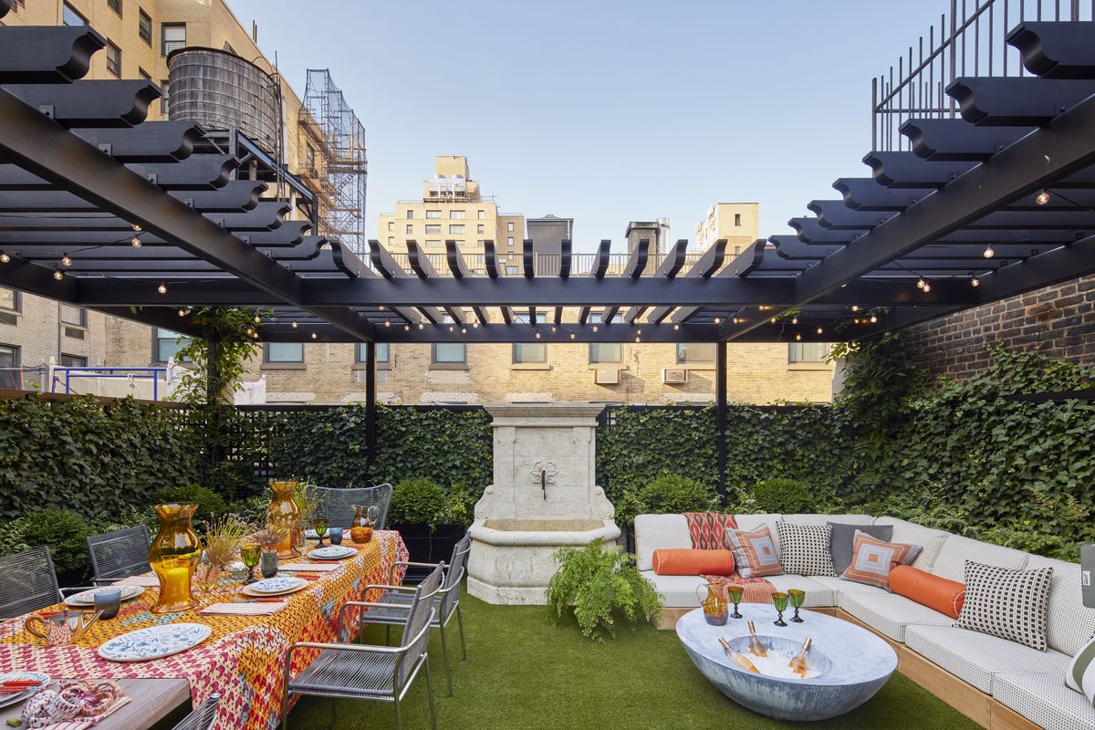 These 70 Beautiful Patio Ideas Have Us Dreaming of Backyard Gatherings