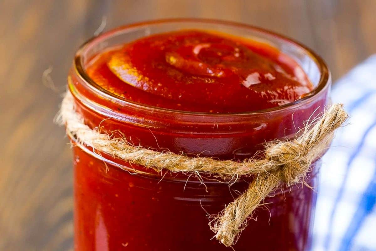 17 Tasty Homemade Sauces To Put On Everything