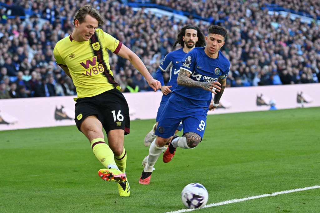 Man Utd linked with surprise move for Sander Berge Man Utd linked with surprise move for Sander Berge