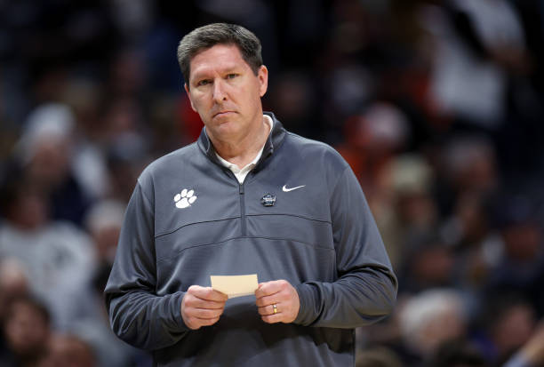 #23 Clemson rolls to a 72-46 win at Florida St. for 5th straight ACC ...