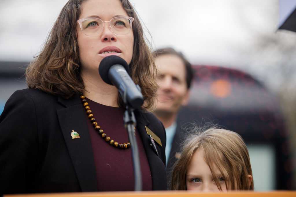 Burlington mayor issues executive order requiring approval of all ...