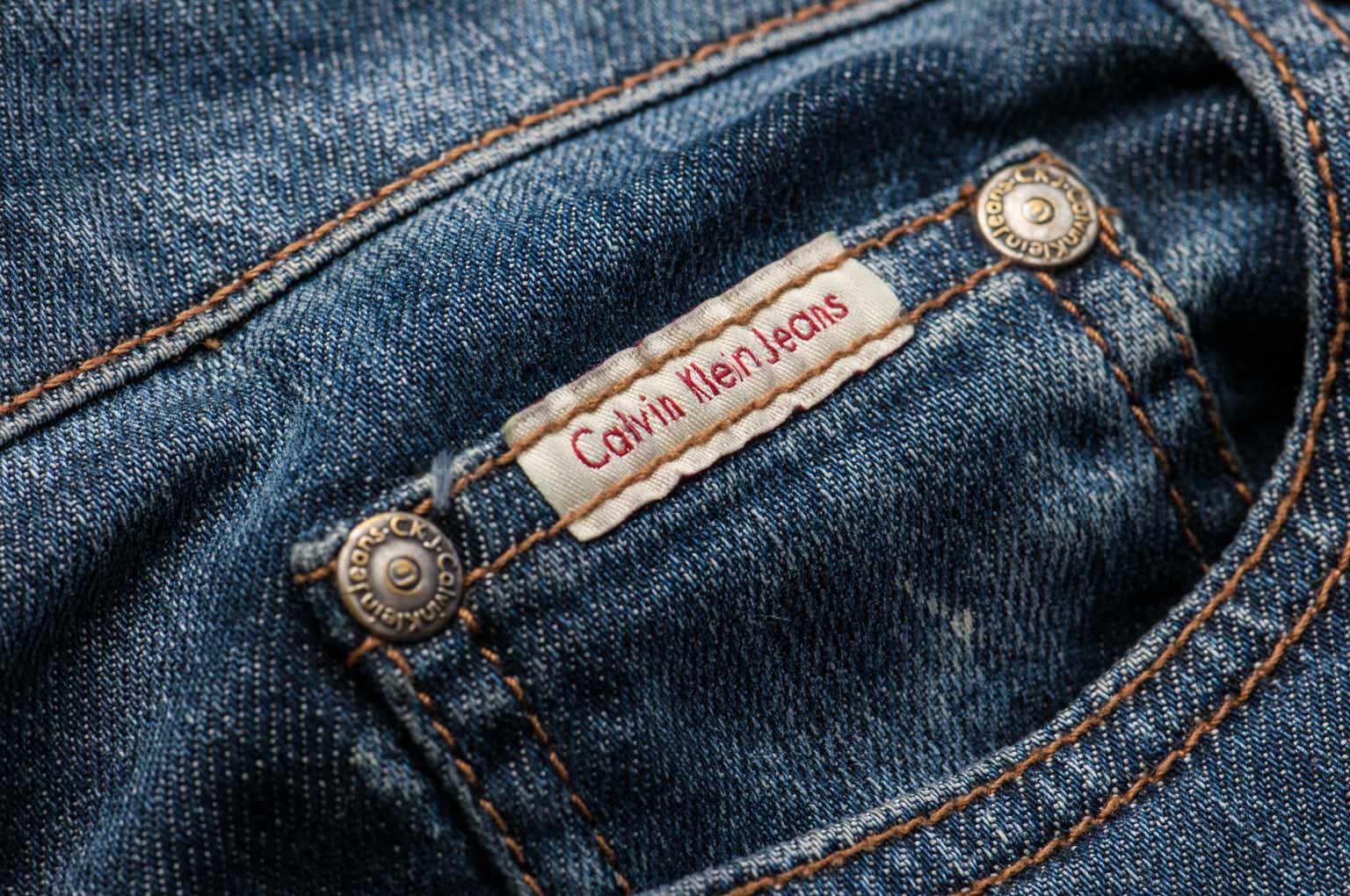 PVH slumps after profit guidance reflects negative tariff impact