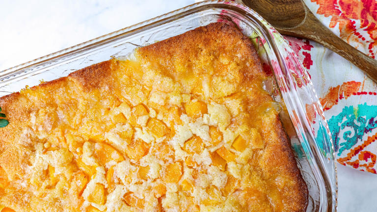 A Buttery And Flaky Crust Provides A Satisfying Contrast To The Peaches ...