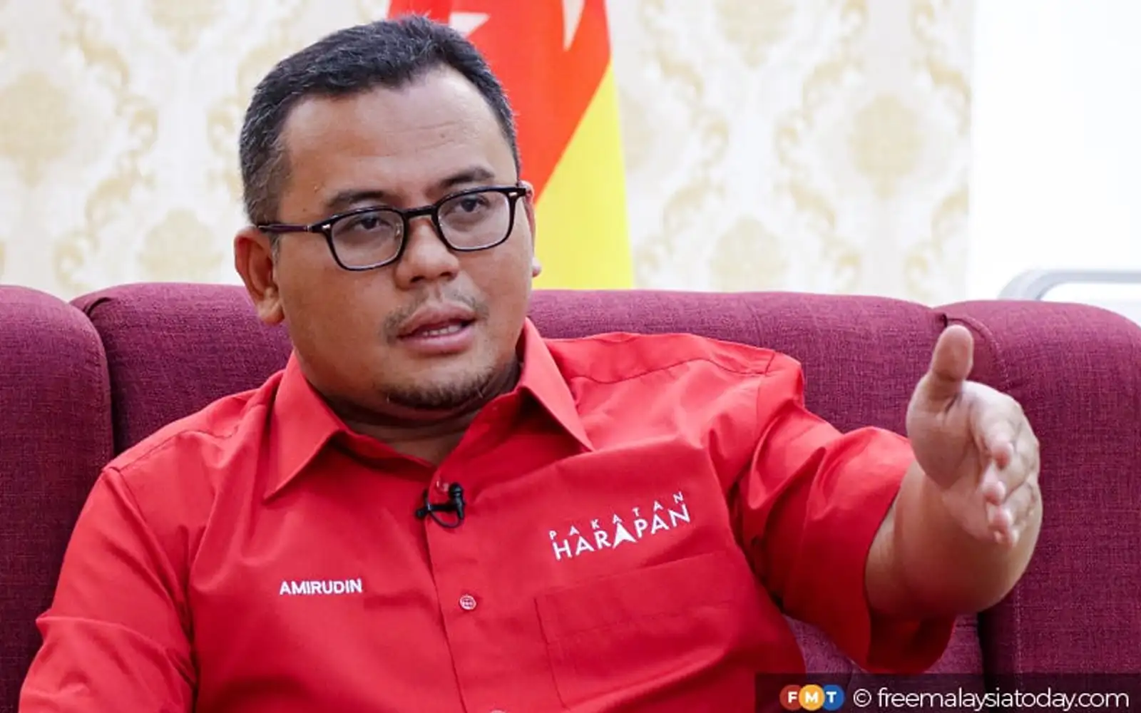 Amirudin Shari to defend vice-president post in PKR polls