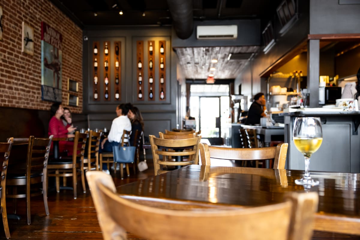 Volare Wine & Bistro