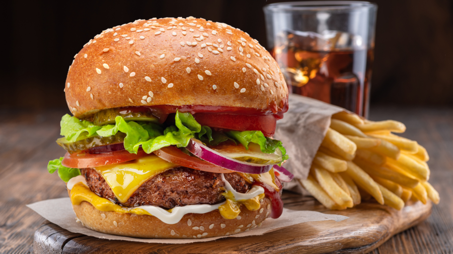 Wisconsin Beef Council kicks off second annual Best Burger Contest