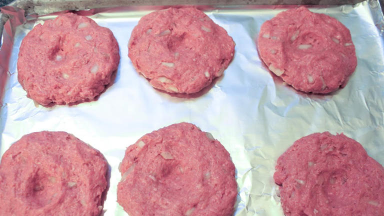 This Is Going To Become Your Go-to Burger Recipe - One Of The Greatest ...