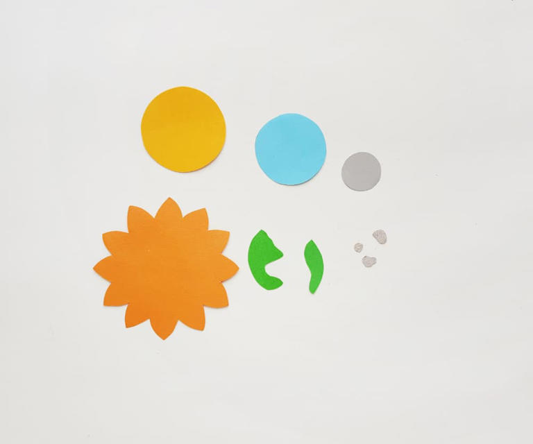 Easy Earth Moon Sun Paper Craft
