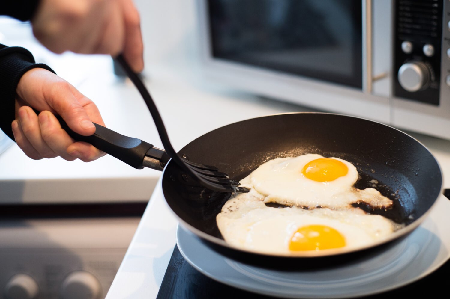 Here’s How to Cook a Fried Egg in the Microwave in 4 Easy Steps