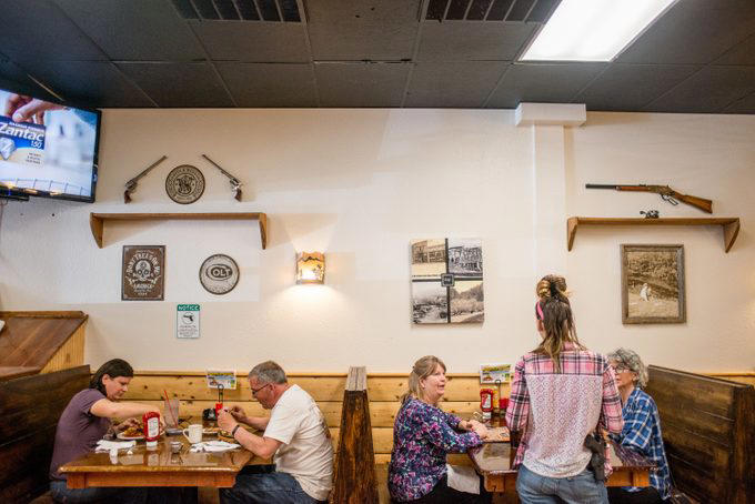 15 Red Flags You’re About to Eat at a Bad Restaurant