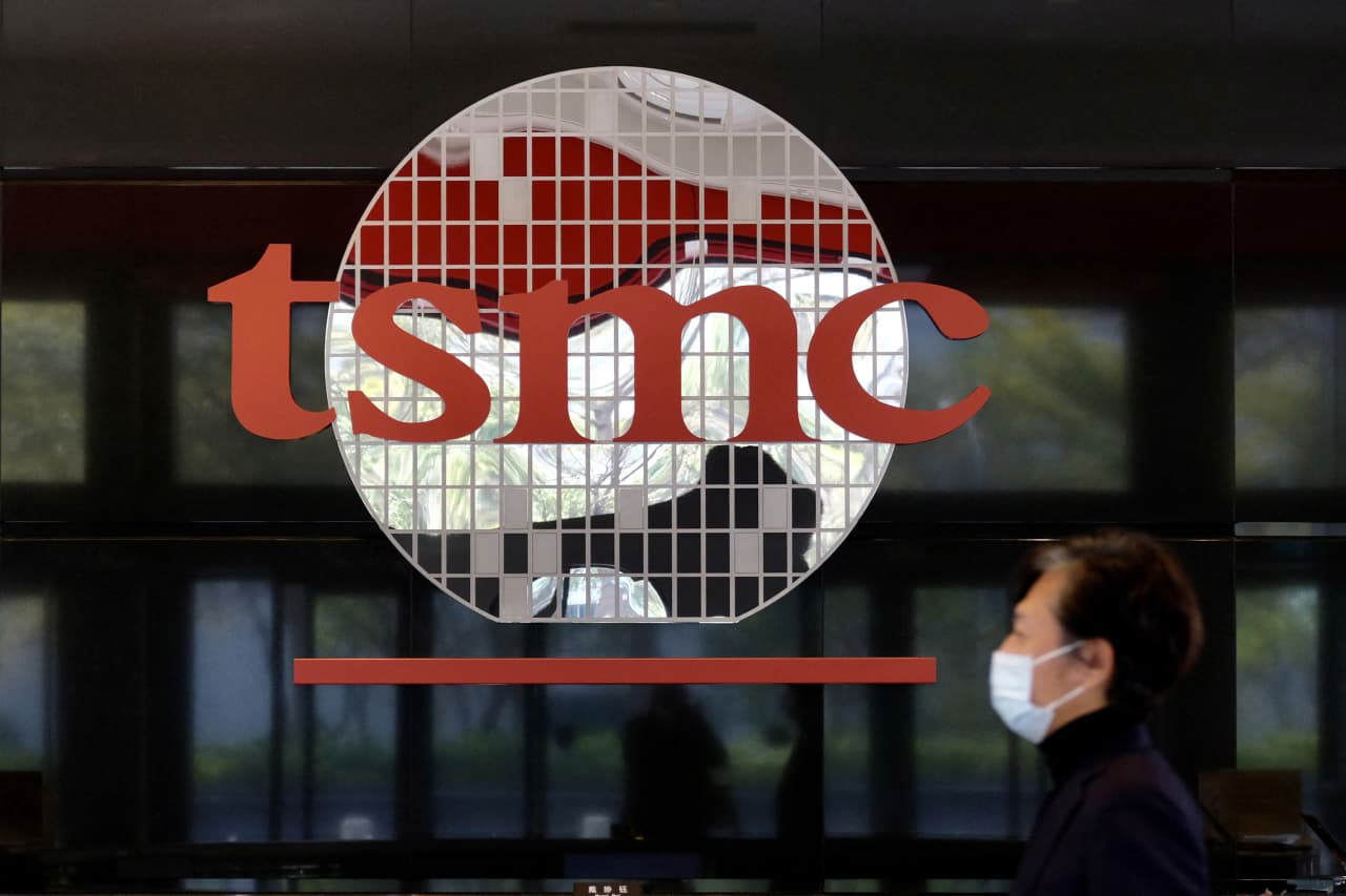 TSMC Stock Drops. Why Rising Chip Sales Aren’t Boosting Its Shares. TSMC Stock Drops. Why Rising Chip Sales Aren’t Boosting Its Shares.