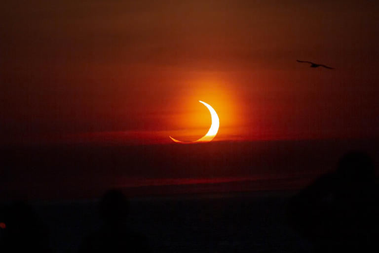 Partial solar eclipse to greet early risers in eastern Canada on Saturday
