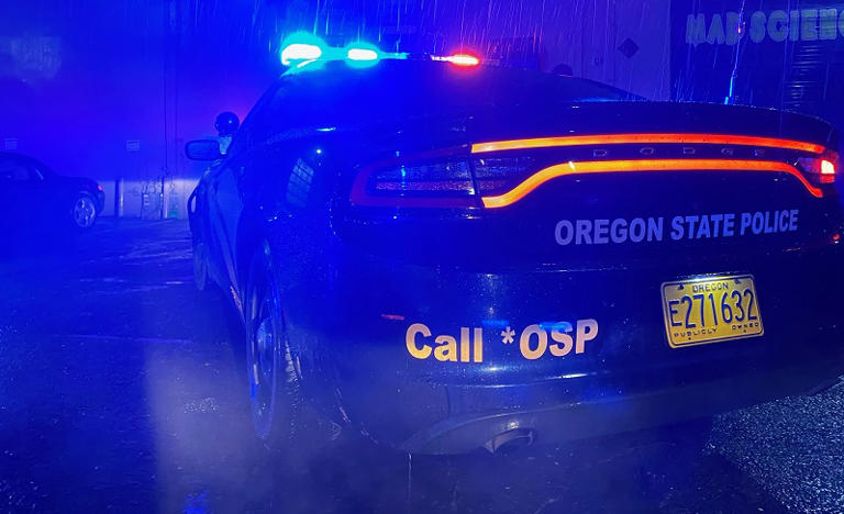 Oregon man dies after being ejected from vehicle following 2-car crash