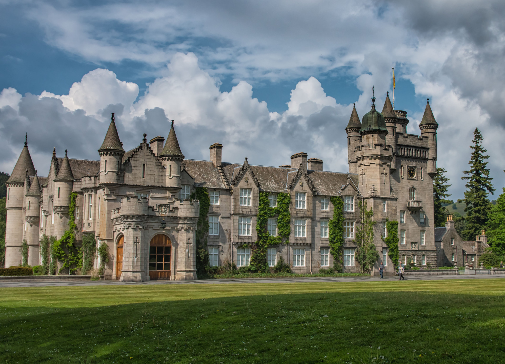 Take flight through air travel's golden years