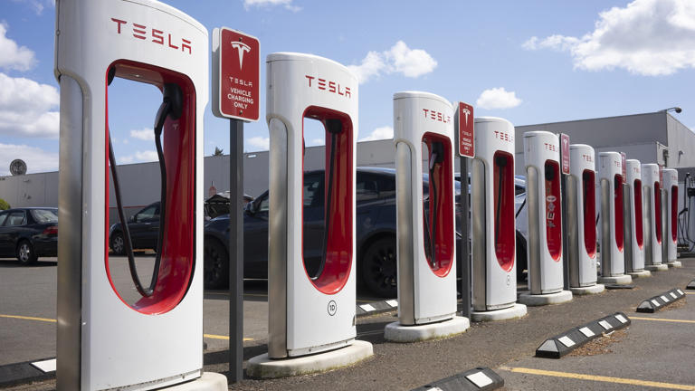 Here’s what it costs to charge a Tesla monthly vs. using gas for a ...