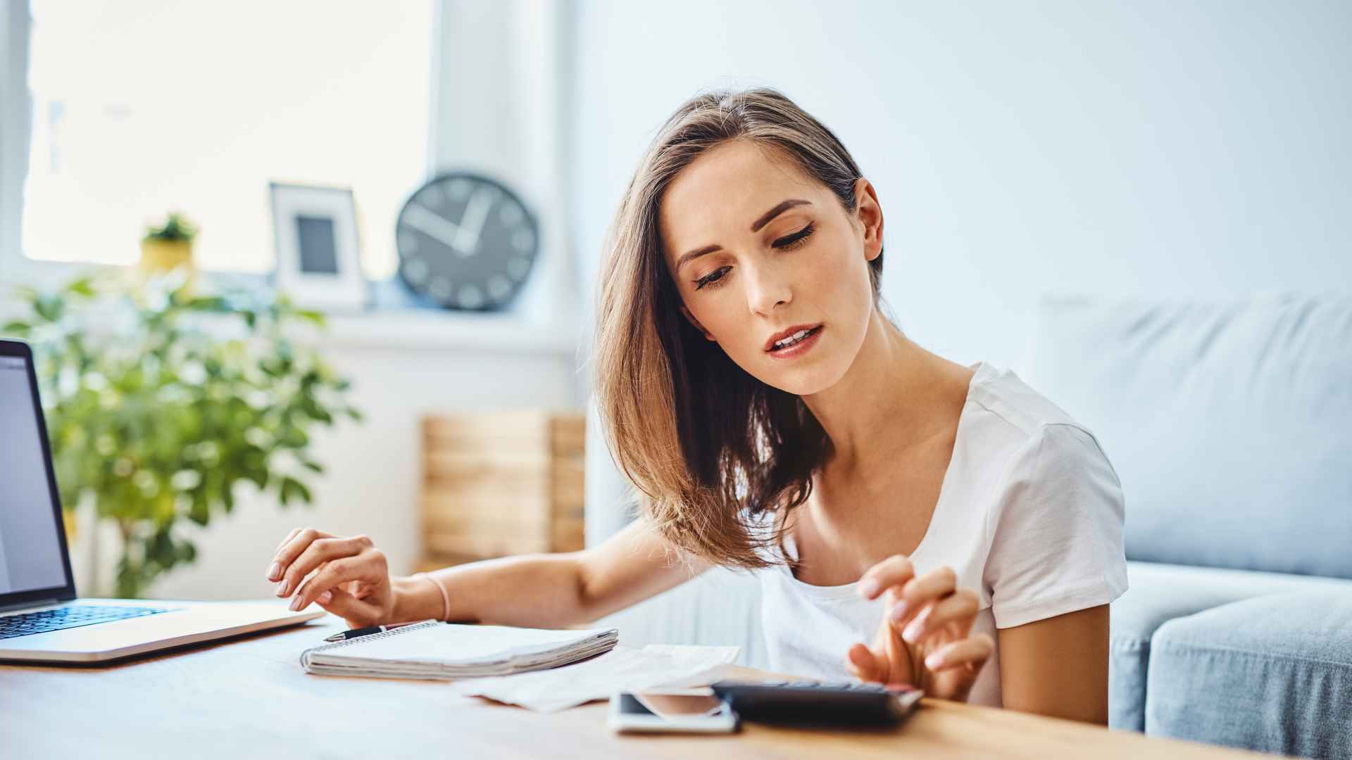 I asked ChatGPT how to save $20,000 in 2 years — here’s the step-by ...